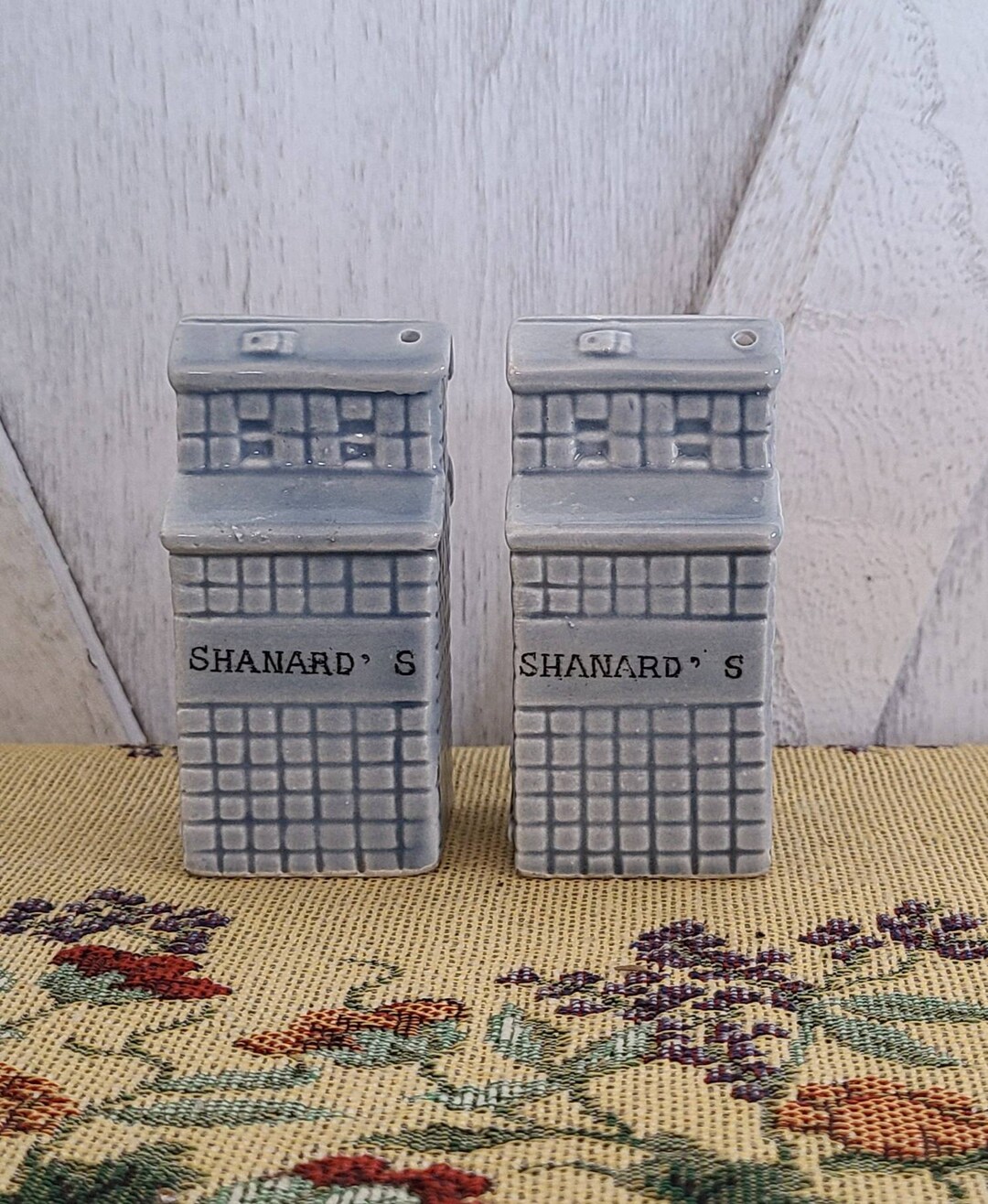 Vintage Advertising Grain Elevator Salt and Pepper Shakers. - Etsy