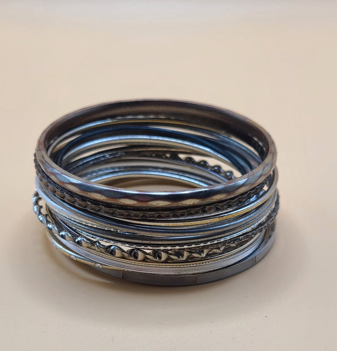 21 Vintage Metal Bangel Bracelets - Etsy