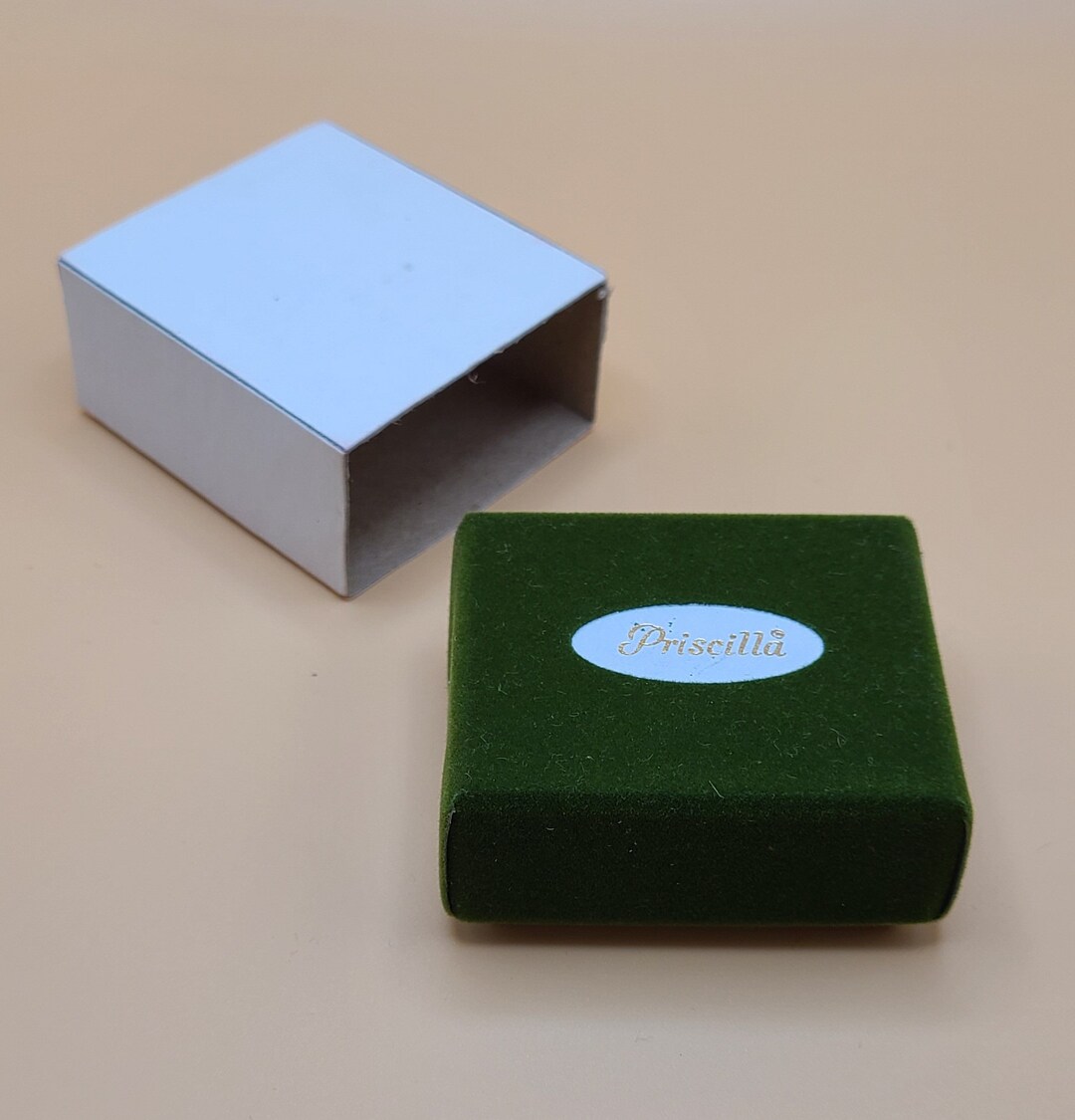 Vintage Green Velvet Box - Etsy