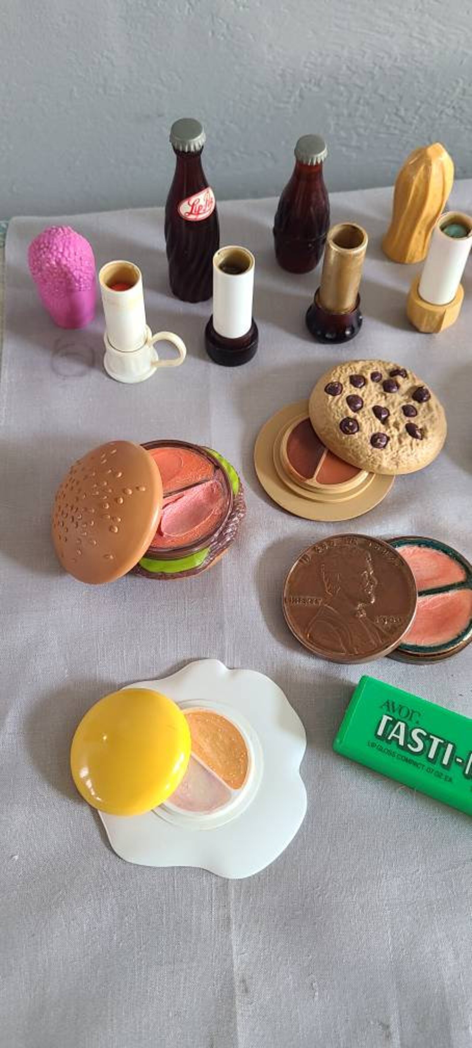 Vintage Avon Lip Gloss Containers. - Etsy