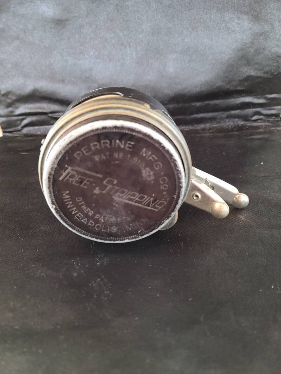 Vintage Fishing Reel. Perrine Manufacturing Co. - Etsy