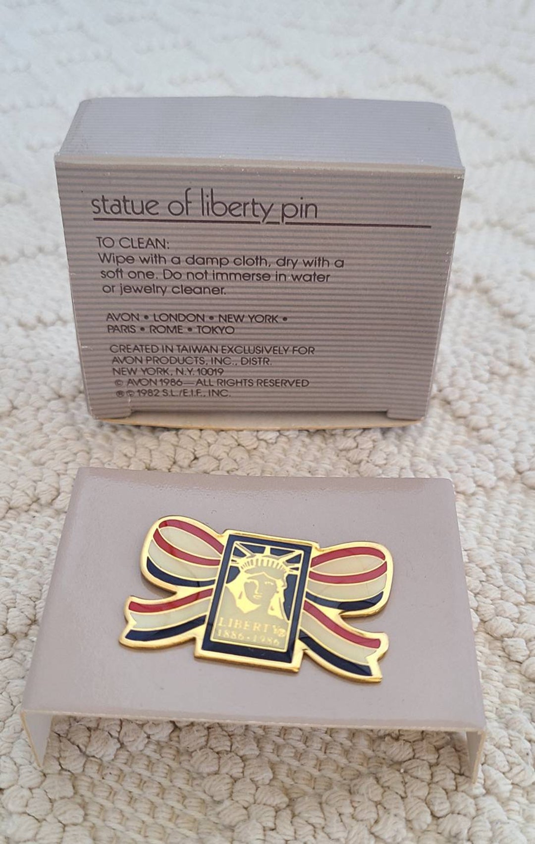 Vintage Avon Statue of Liberty Pin. - Etsy