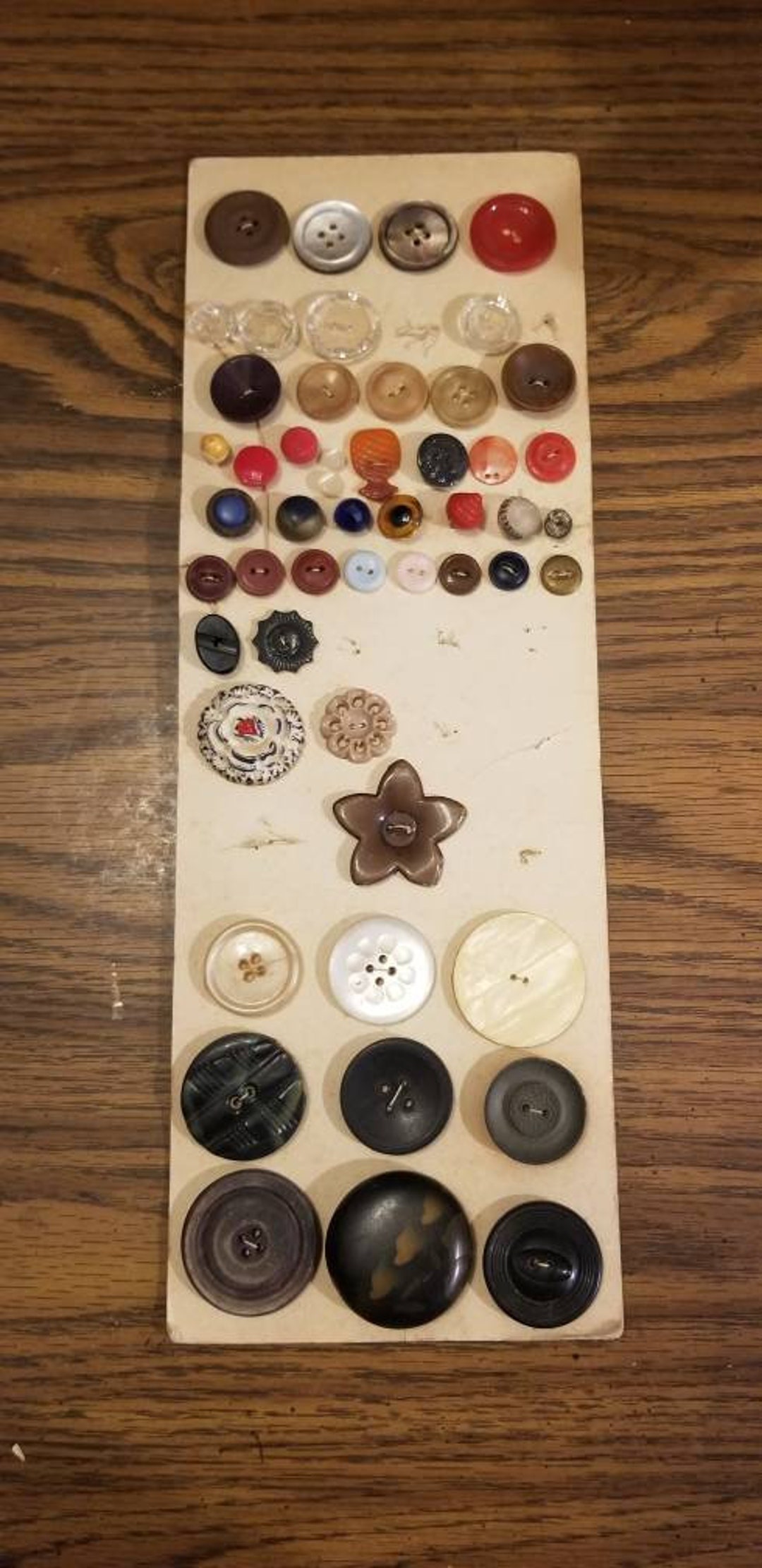 Vintage Buttons on Original Button Card. - Etsy