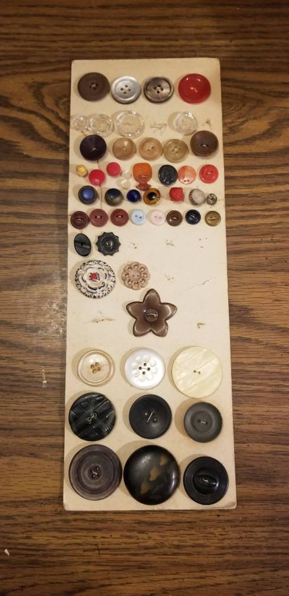Vintage Buttons on Original Button Card. - Etsy