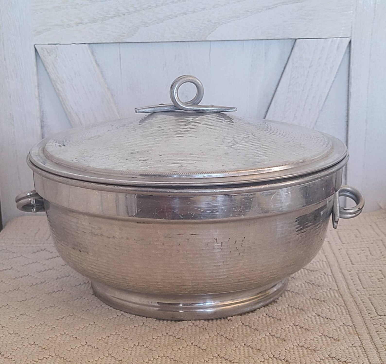 Vintage Large Insulated Hammered Aluminum Serving Dish With Lid. - Etsy