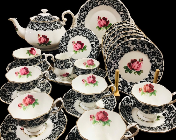 Magnificent Complete Tea Set of Royal Albert “senorita” 25 Pc for 6 ...