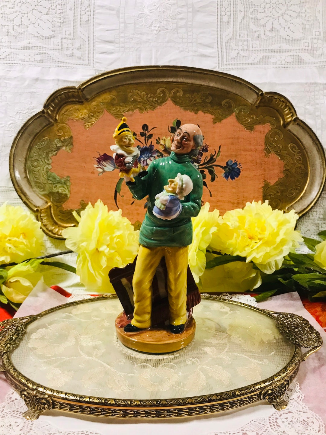 Vintage Royal Doulton Figurine “ Punch and Judy Man” 9” HN 2765 Limited ...