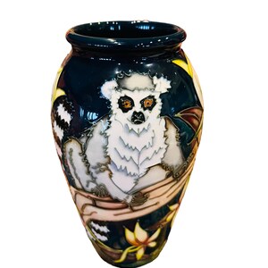 Rare Vintage Moorcroft Pottery Ring-tailed Lemur Vase 7 1/2 T by Asian ...