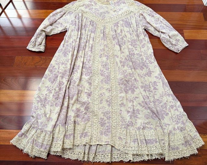 Reserved Pre-owned Magnolia Pearl Dress in Soft Purple Floral European ...