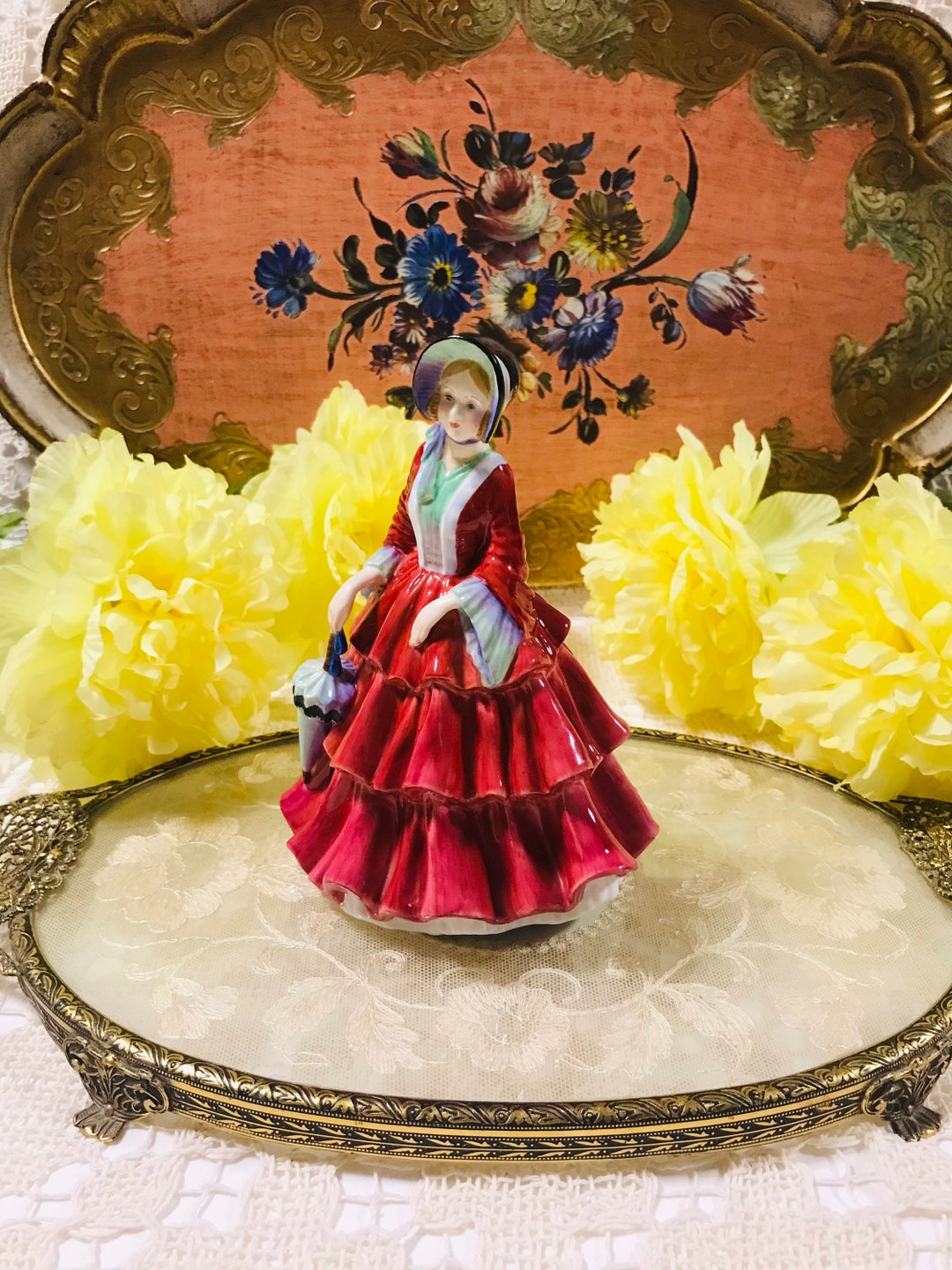 Paragon Figurine “lady Gwendoline” 7” Her Majesty Queen Elizabeth Bone ...