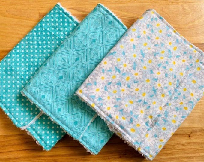 Floral Burp Cloth Set, Floral Baby, Pastel Baby, Daisy Baby, Girl Burp ...