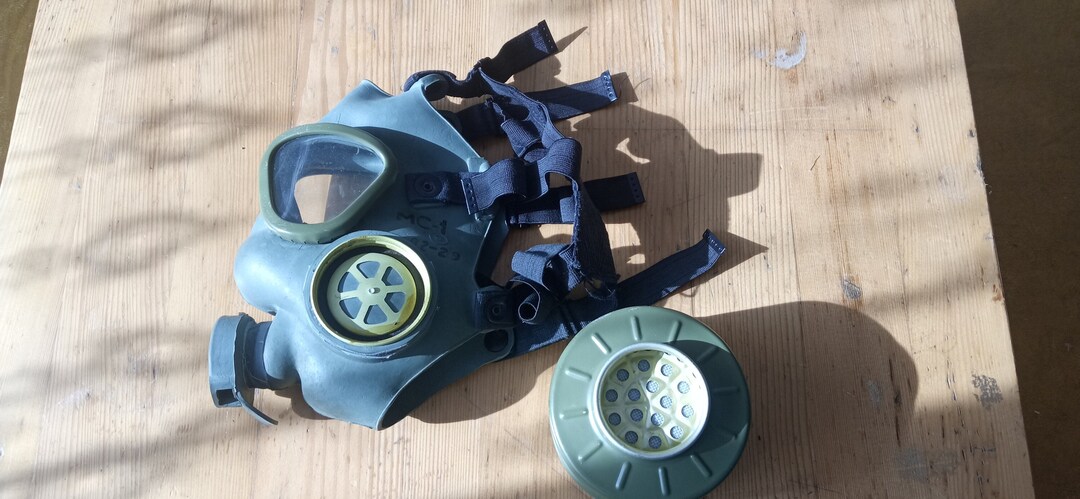 Gas Mask MC.1, Yugoslav Made, in Original Shoulder Bag (lični Komplet ...