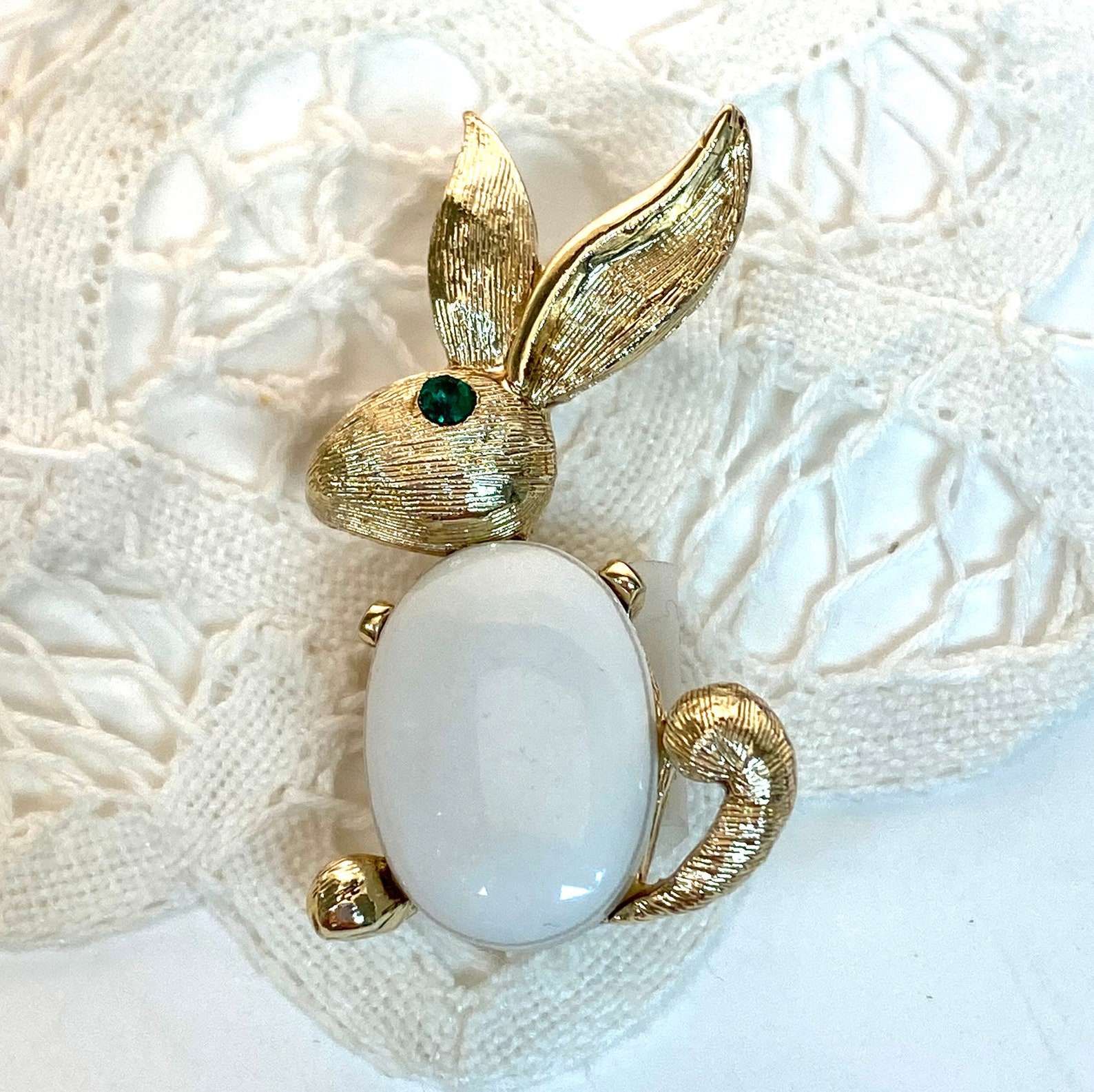 Rabbit Brooch Pins, Vintage Jewelry Making Supply: Gold Plated Bunny ...