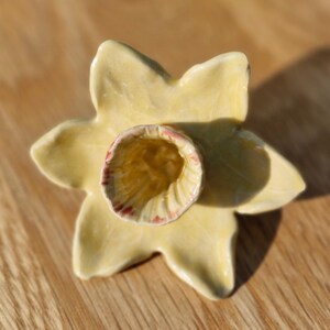 Daffodils and Daisies, Handmade Ceramic Flowers for Decorating the Home ...