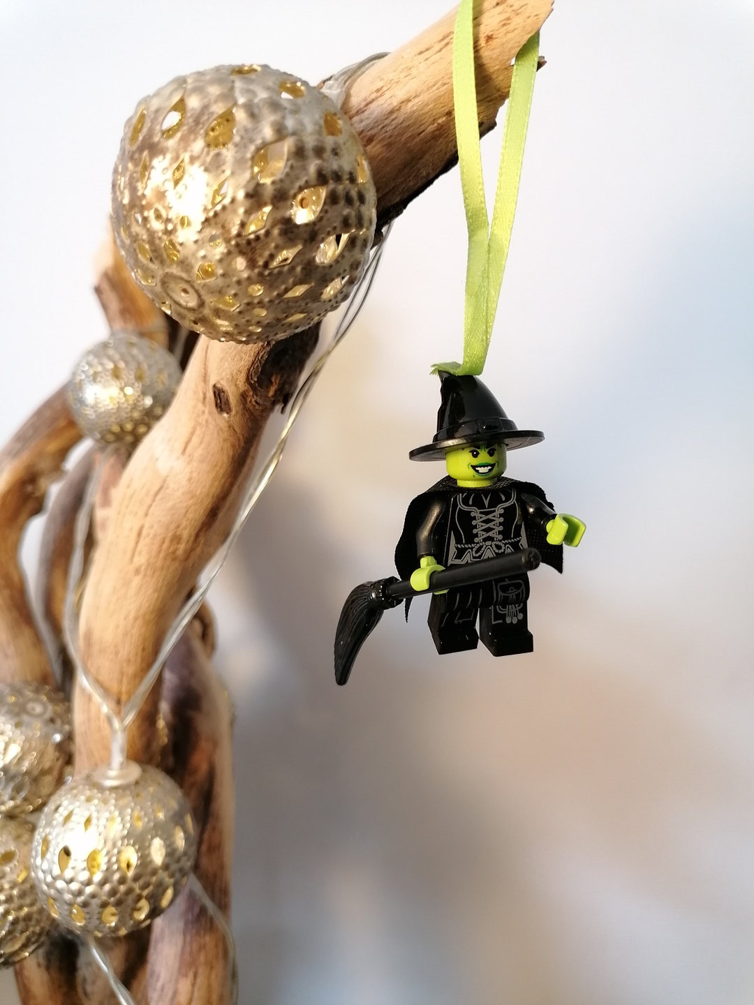 Disney Hocus Pocus Christmas Decoration Figure, Ornament Bauble ...