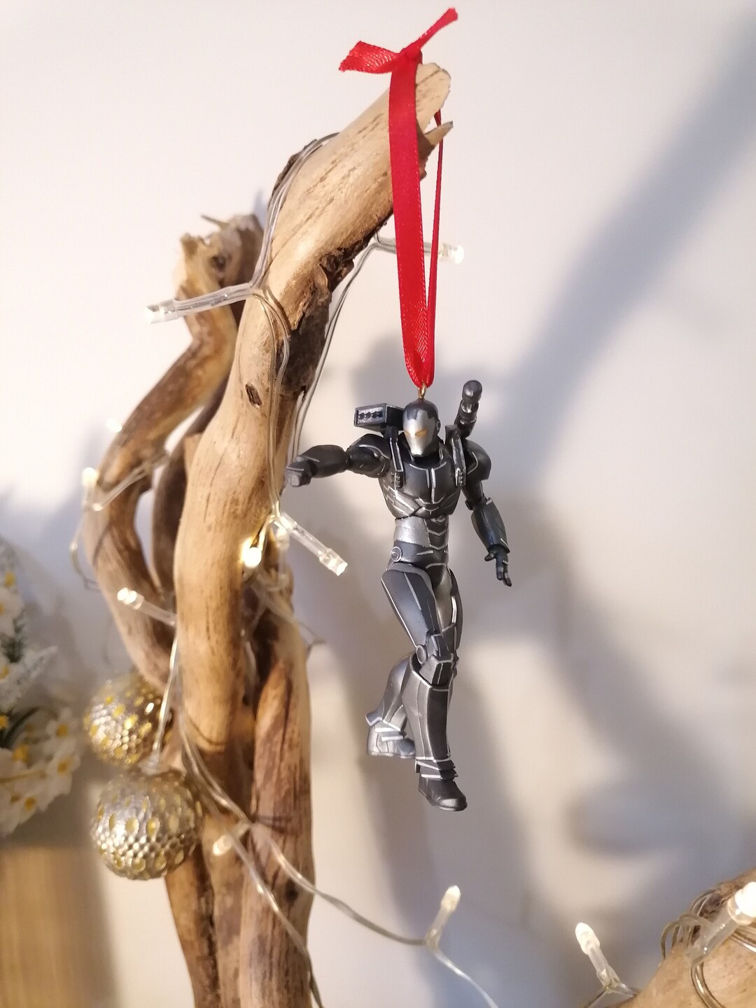 Disney Marvel Avengers Iron Man Christmas Decoration Figure, Ornament ...