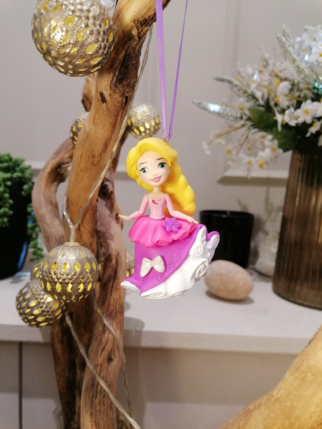 Disney Tangled Rapunzel Christmas Decoration Figure, Ornament Bauble ...