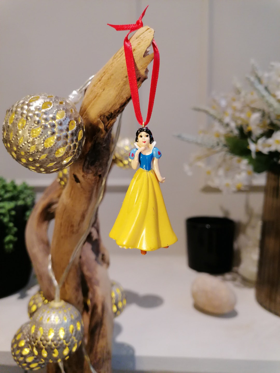 Disney Snow White Christmas Decoration Figure, Ornament Bauble, Disney ...