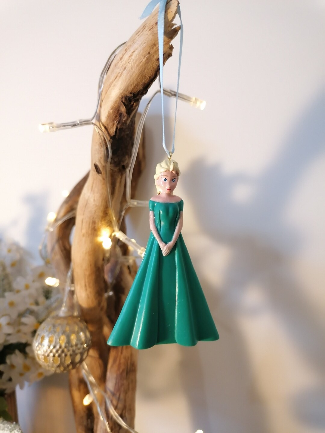 Disney Frozen Elsa Christmas Decoration Figure, Tree, Ornament Bauble ...
