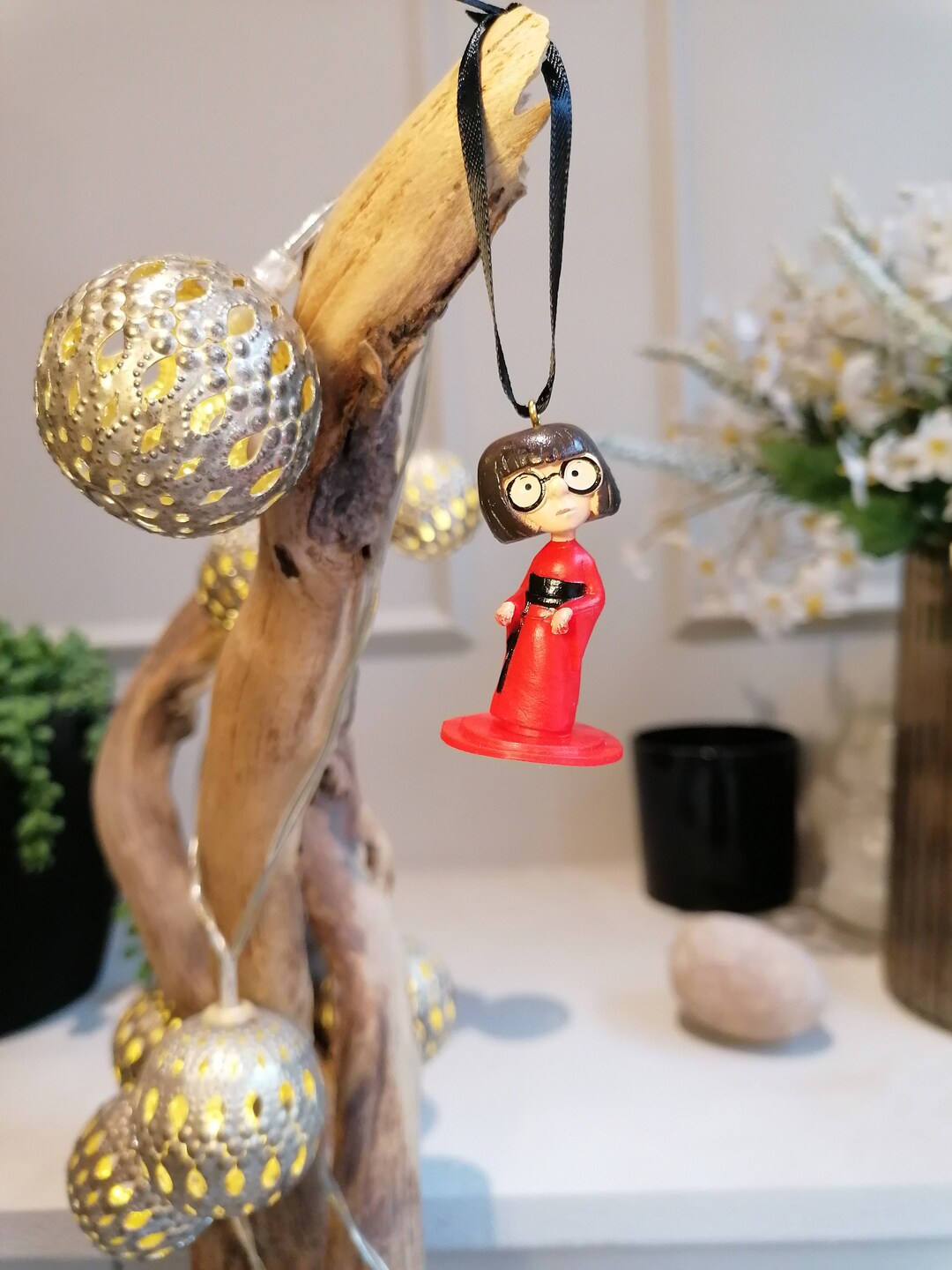 Disney the Incredibles Edna Christmas Decoration Figure, Ornament ...