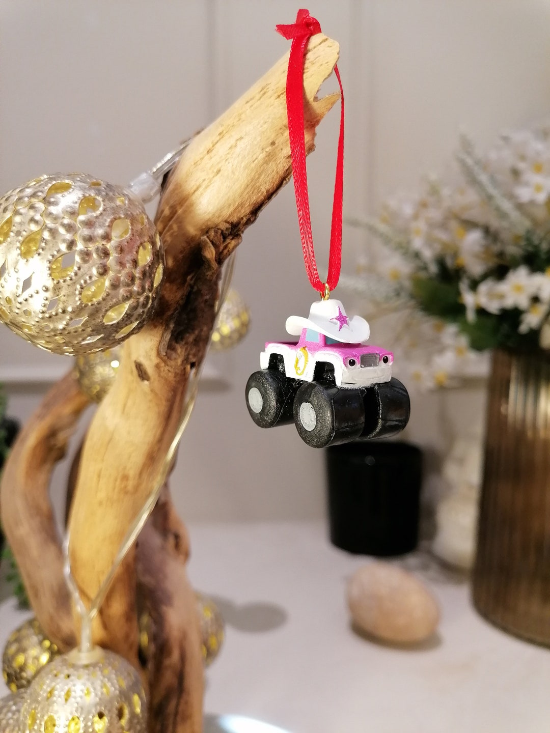 Disney Animation Trucks Christmas Decoration Figure, Ornament, Disney Christmas Decorations ...