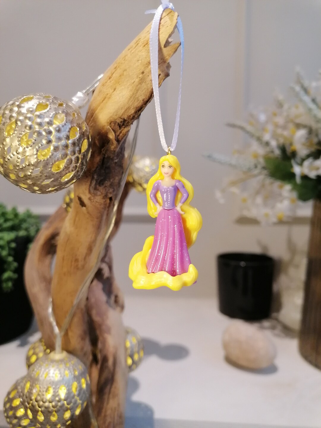 Disney Tangled Rapunzel Christmas Decoration Figure, Ornament Bauble ...