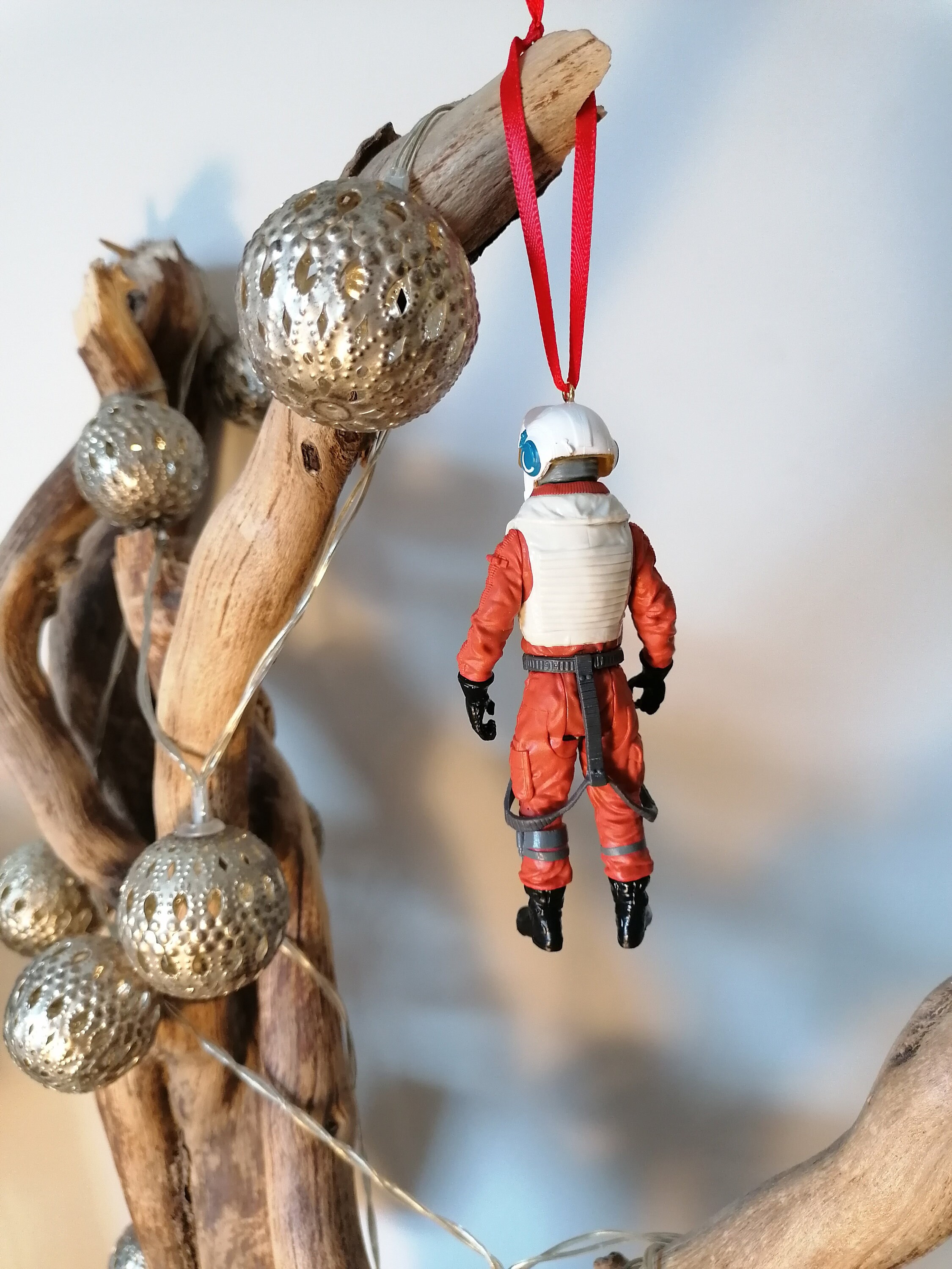 Disney Star Wars Ello Asty Christmas Decoration Figure, Ornament Bauble ...