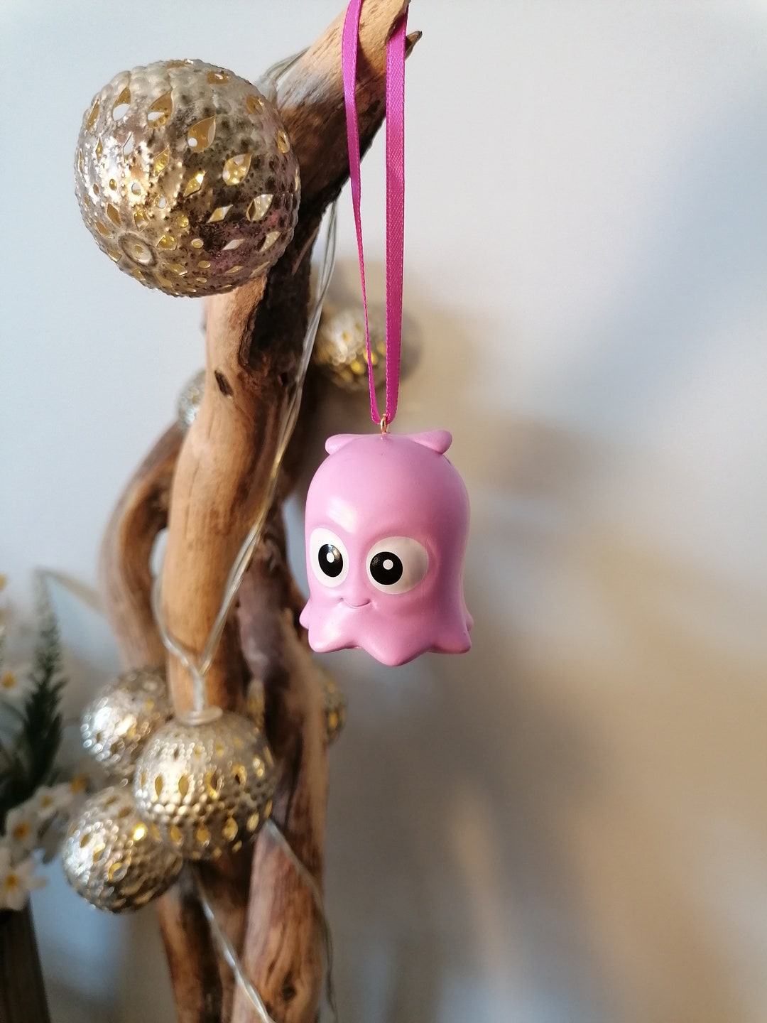 Disney Finding Dory Pearl Christmas Decoration Figure, Ornament Bauble ...