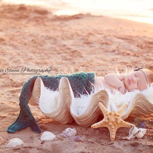 A Guide to Natural Light Newborn Sessions for Photographers - Etsy