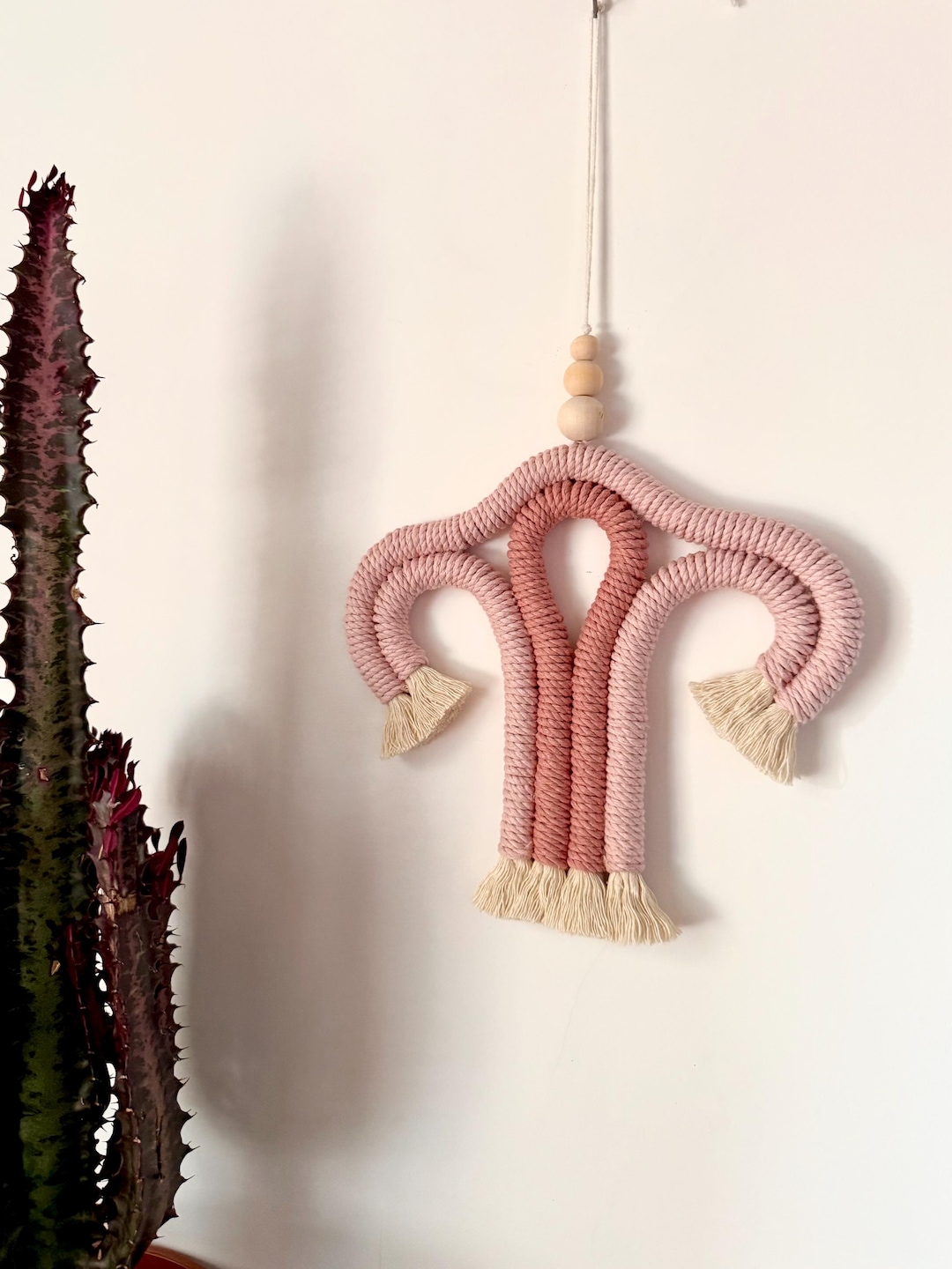 MACRAME UTERUS, Small Wall Tapestry, Hanging Totem, Feminine Home Decor ...