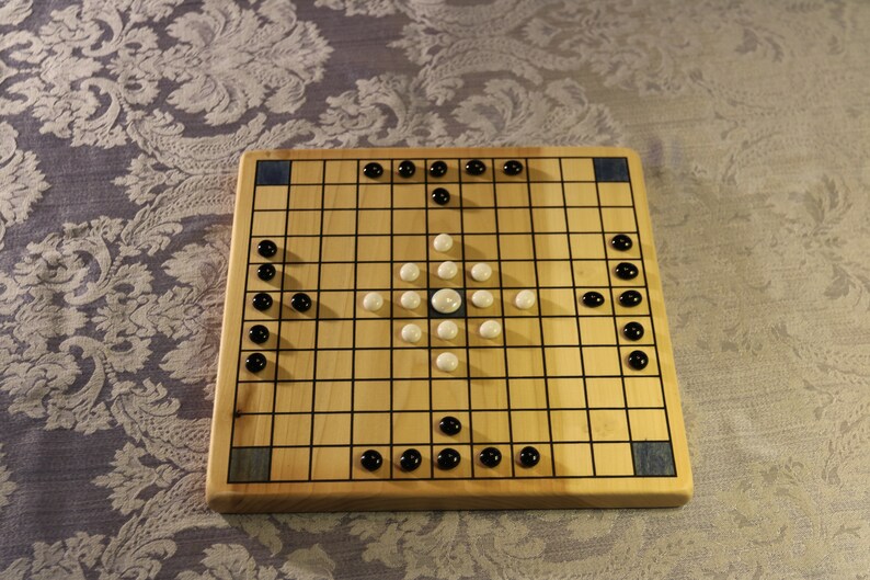 Hnefatafl and Tawlbwrdd Hardwood Board With Colored Corners - Etsy