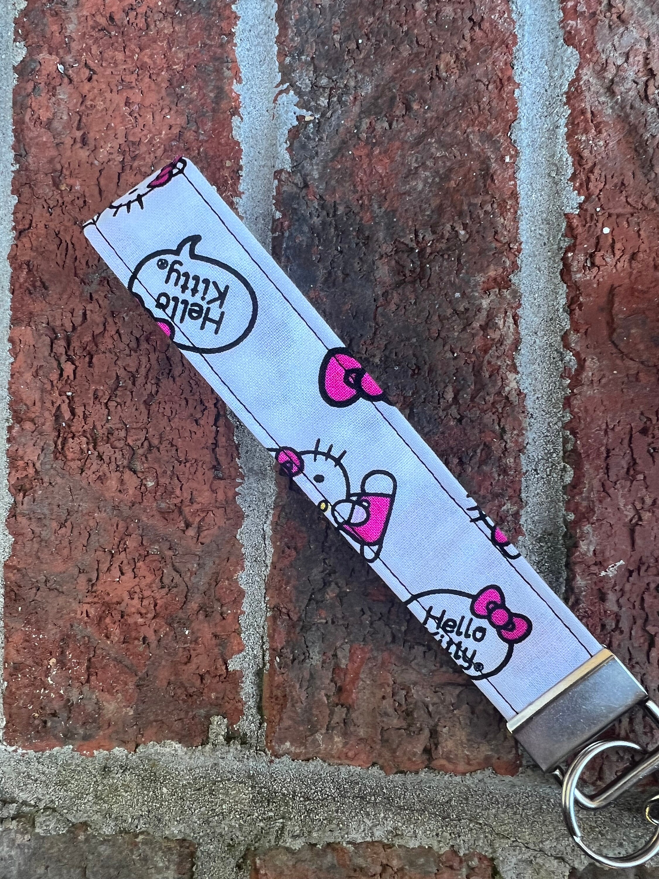 Keychain / Wristlet Hello Kitty Sanrio - Etsy