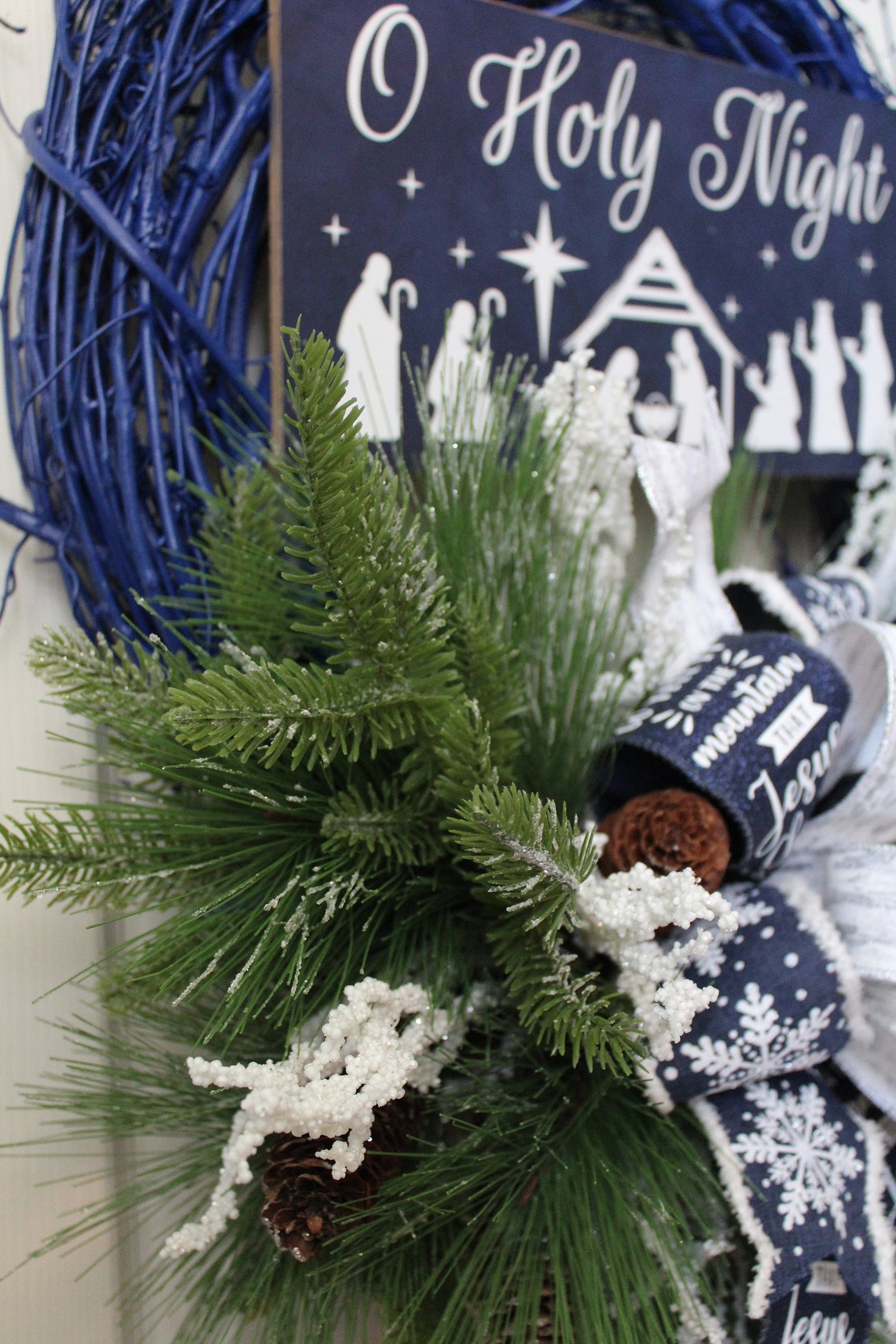 18 Round Grapevine Holiday Christmas Wreath Nativity - Etsy