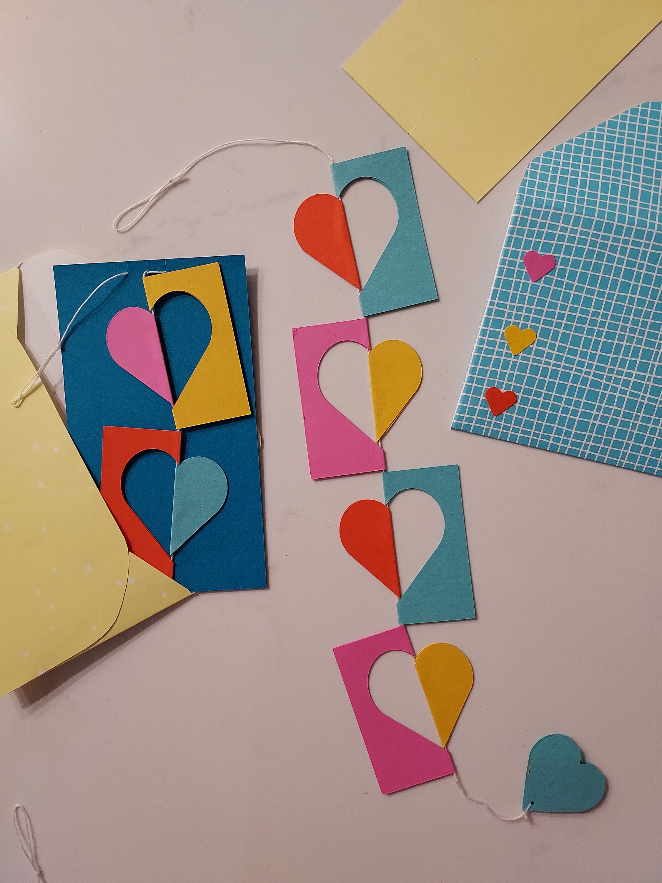 Mid-century Modern Valentine Mobile - Etsy