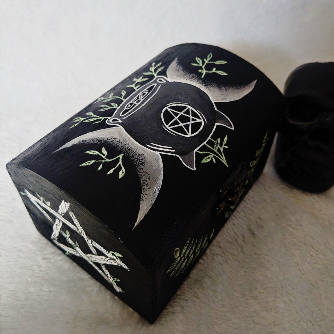 Witchcraft Wicca Handpainted Trinket Box, Cauldron, Moon, Leaf, Green ...