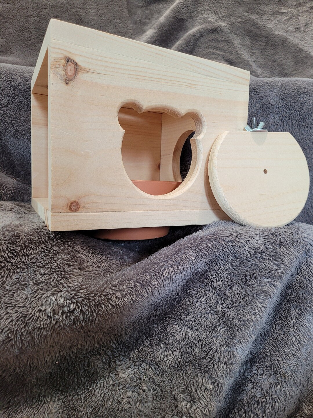Chinchilla Chill Hanging Hideout House With Terracotta Cooling Bowl ...