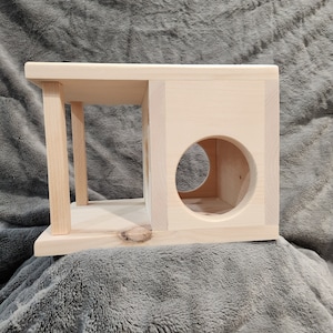 Chinchilla Luxury Hideout House W/ Front Porch Deluxe Hut Porch Kiln ...