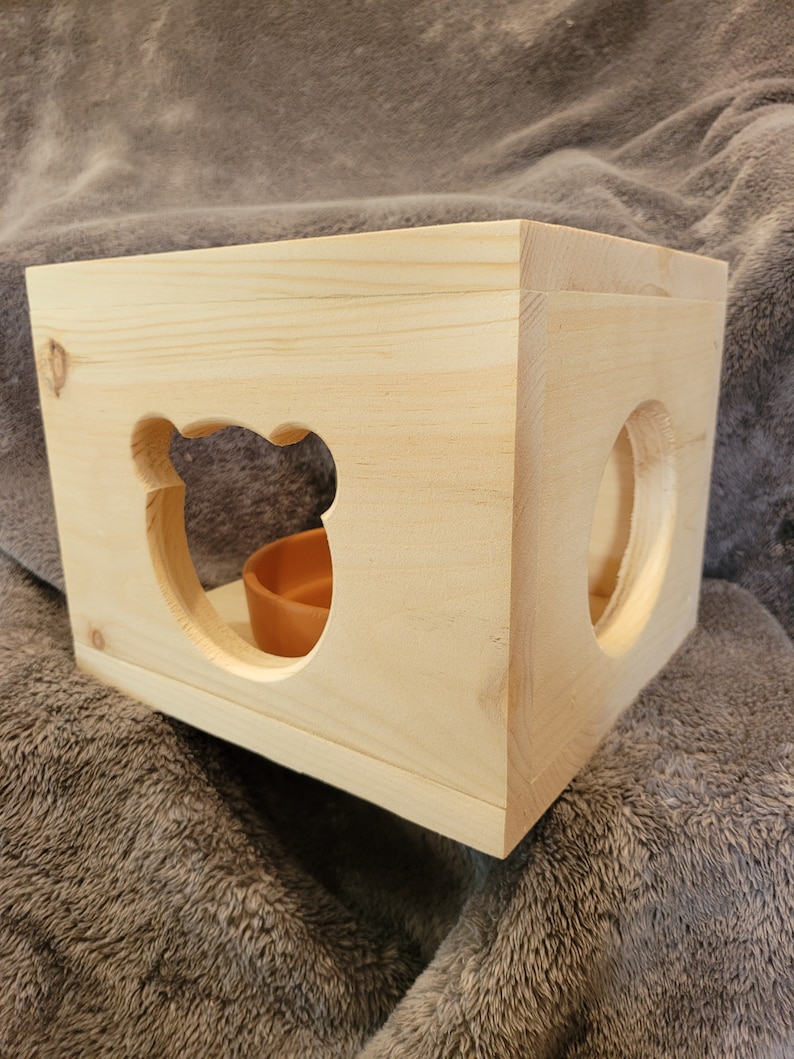 Chinchilla Chill Hanging Hideout House With Terracotta Cooling Bowl ...
