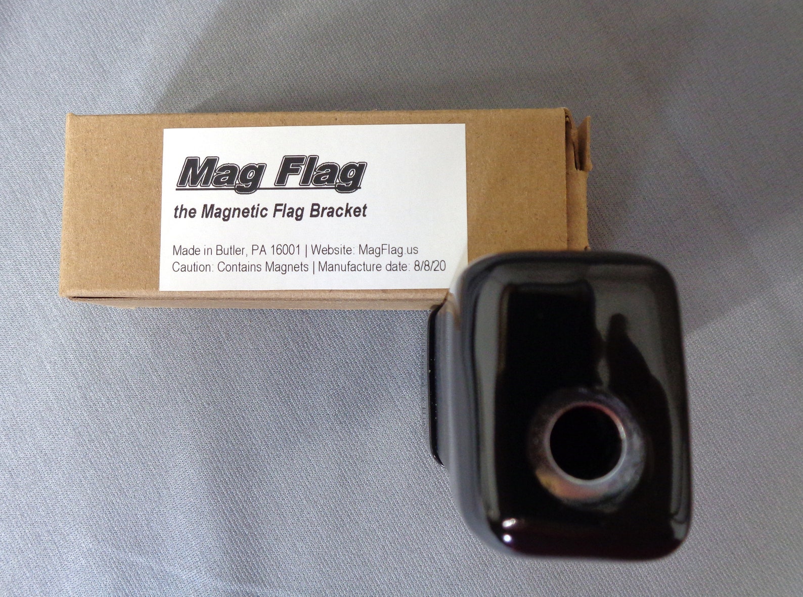 Magnetic Flag Pole Bracket, Flag Pole Holder. Fly a Flag the Fast, Easy ...