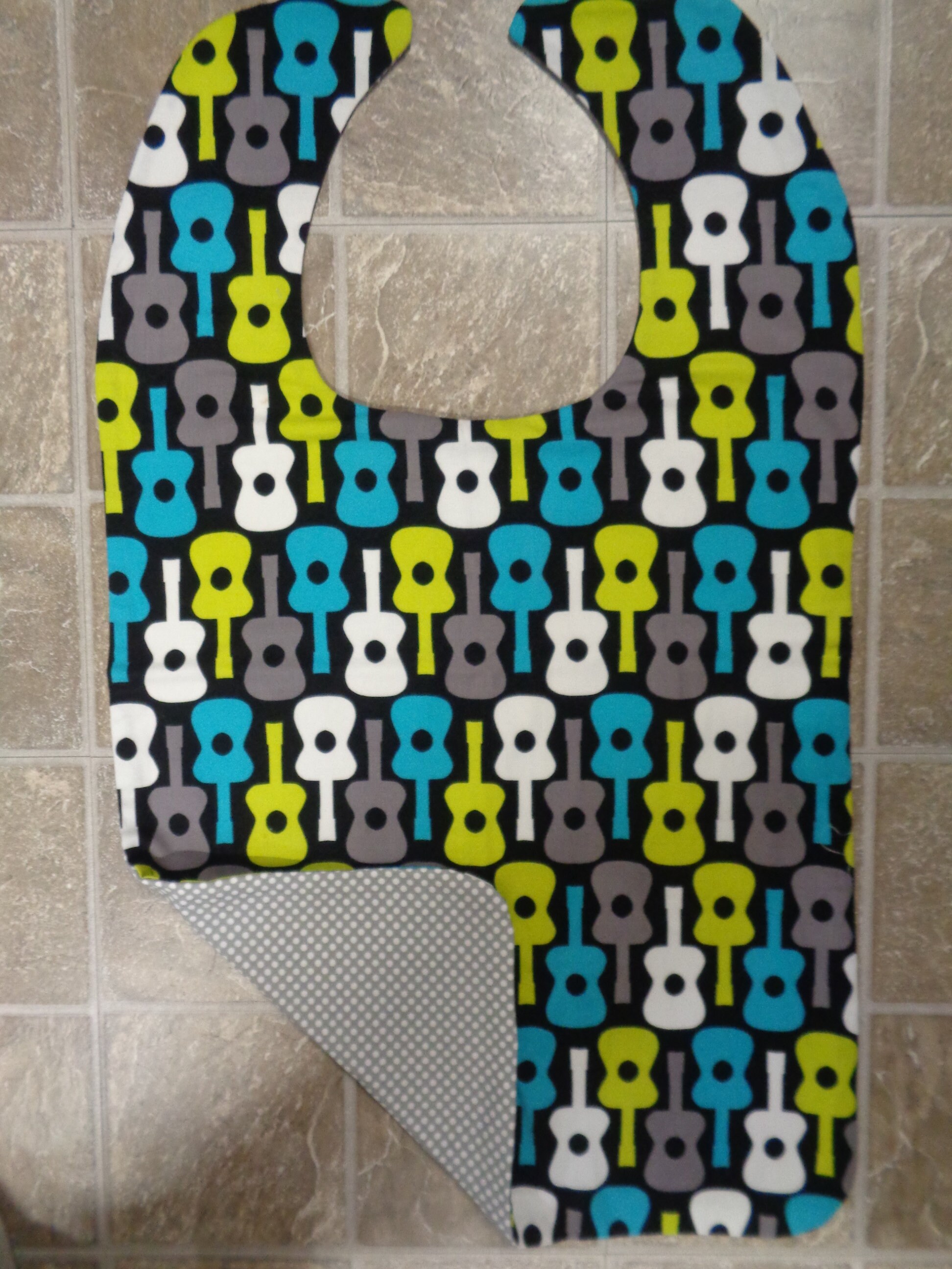 Guitar Theme Adult Bib, Bibs for Sloppy Messy Eaters, Adult Bib, Music ...