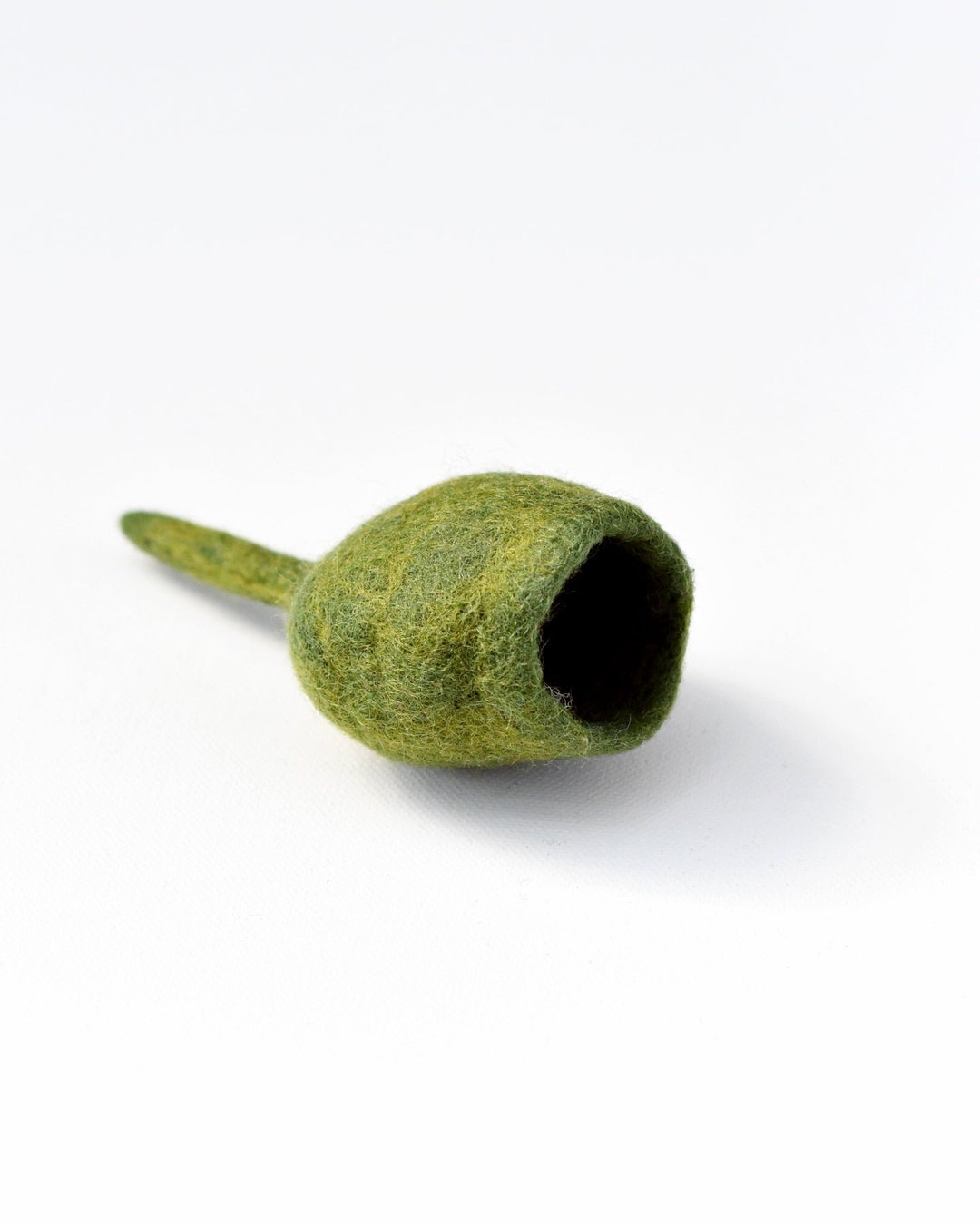 Felt Gumnut Pod, Australian Gum Nut Pod for Loose Parts Play, Small ...