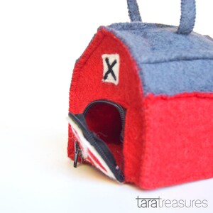 Farm Barn Barnhouse Barnyard Animal Finger Puppets Bag - Etsy