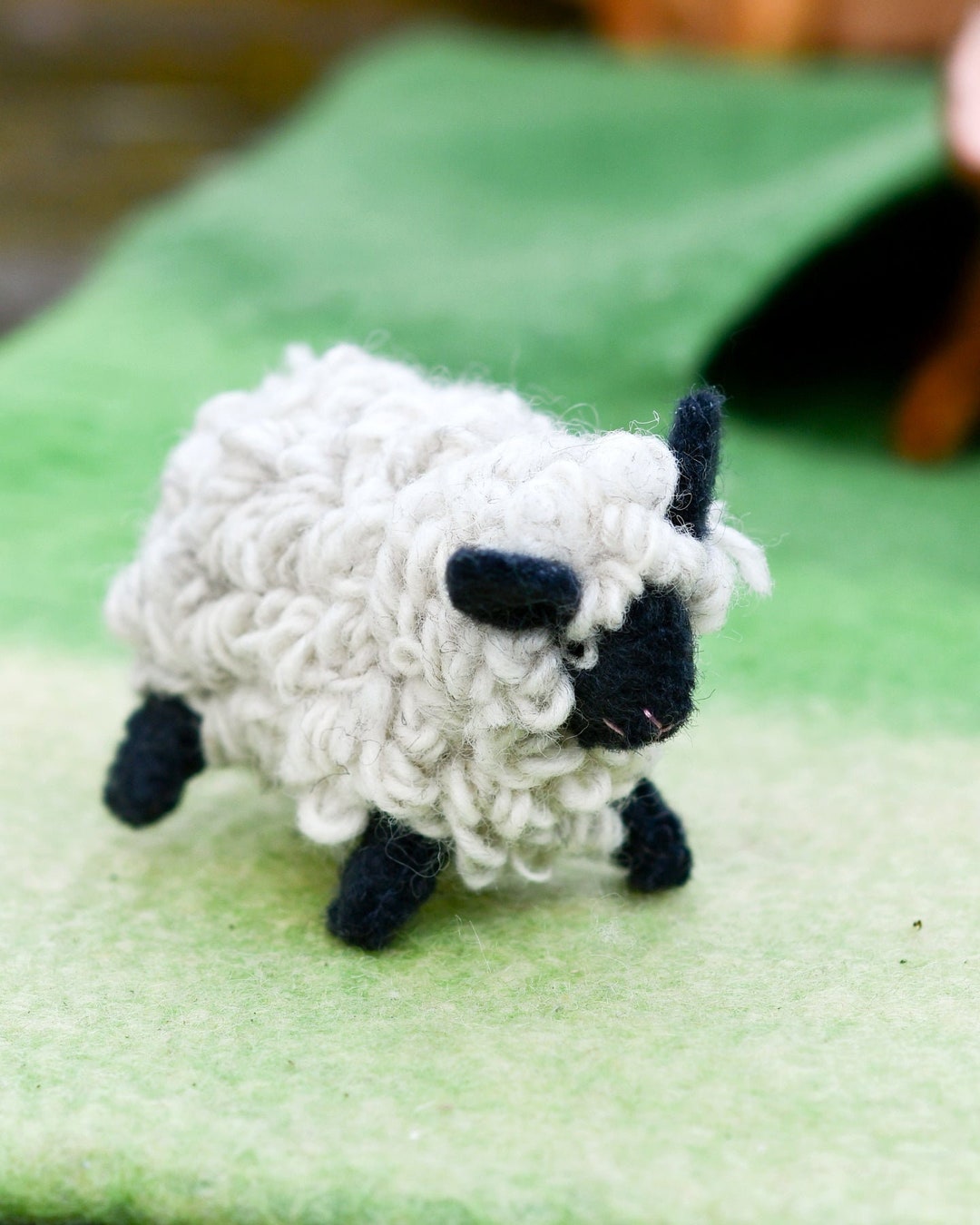 Felt Sheep Farm Animal Toy | Montessori Sheep Toy | Montessori Inspired ...