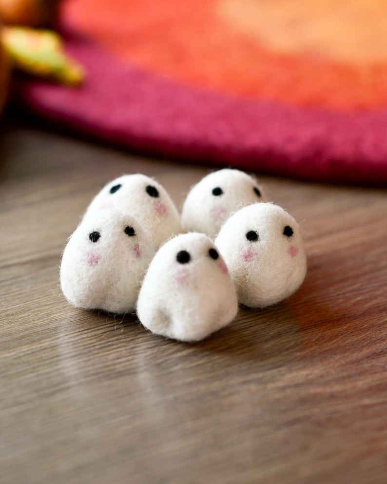 Felt Cute Ghosts for Loose Parts | Set of 5 Ghosts for Halloween ...