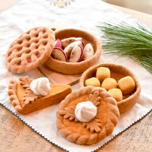 Felt Pumpkin Pie Play Food Set, Felt Food for Pretend Play, Felt Pies ...