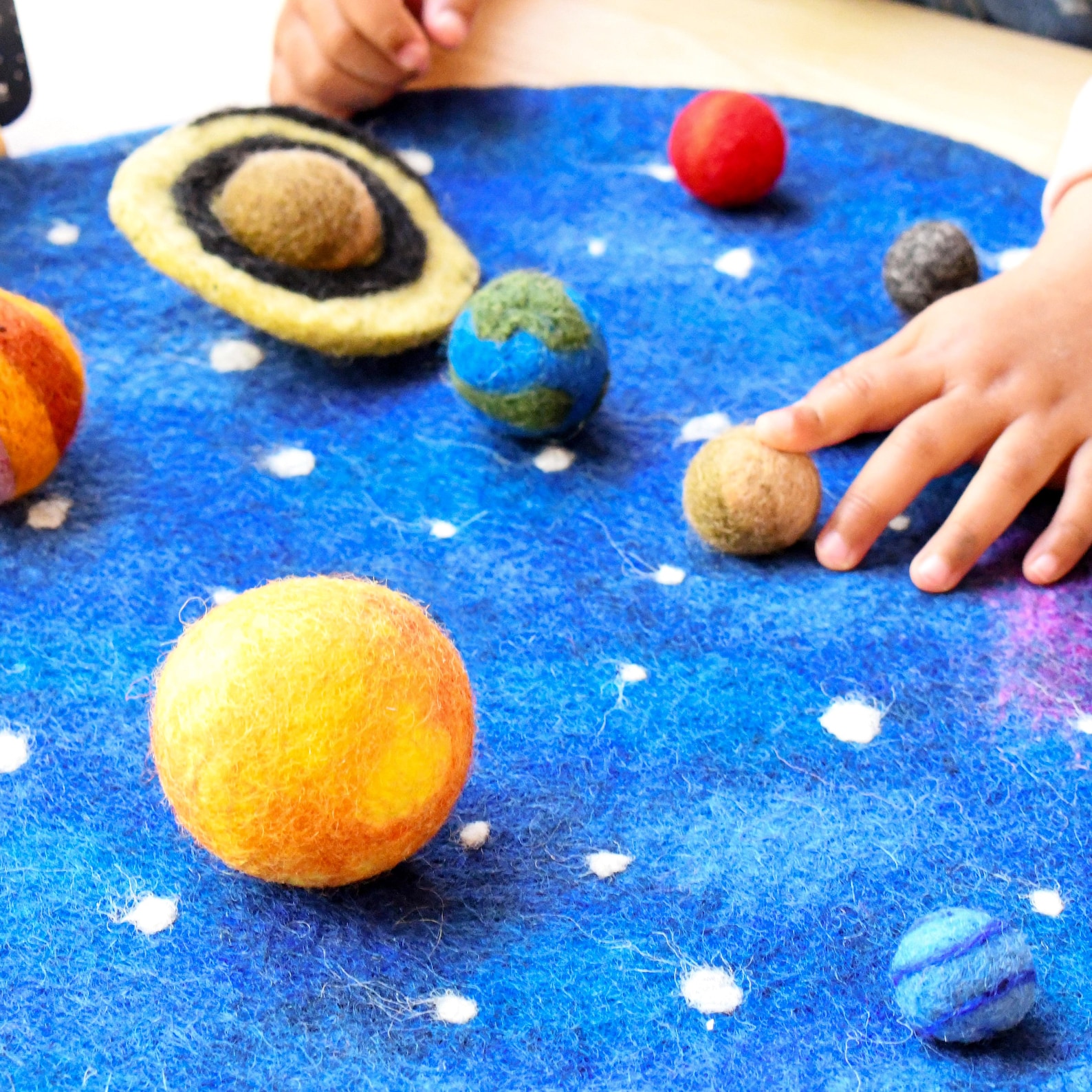 Solar System Outer Space Play Mat With Felt Planets / STEM - Etsy