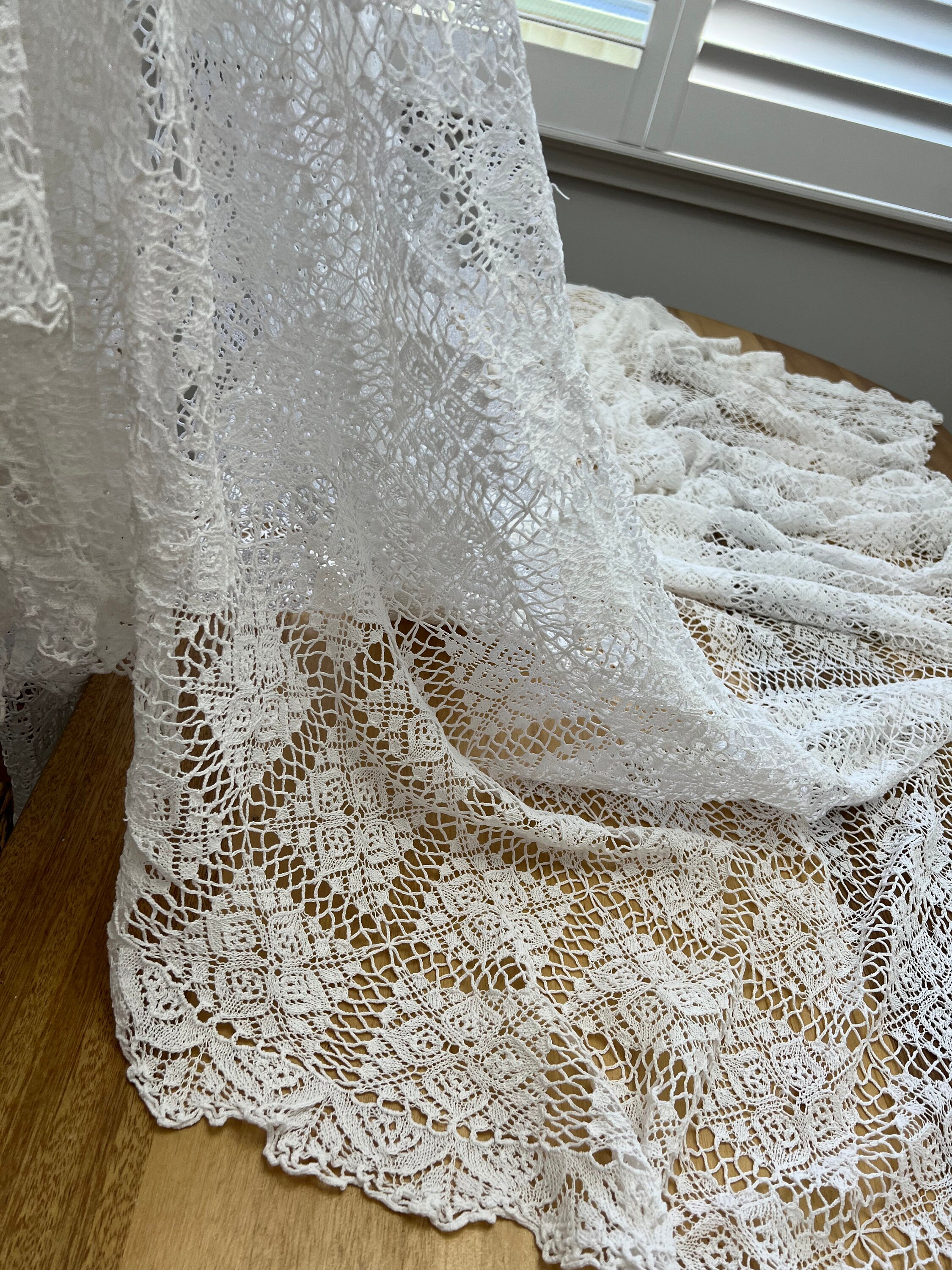 Vintage Tablecloth Handmade Crochet Tablecloth Old Tablecloth Shabby ...