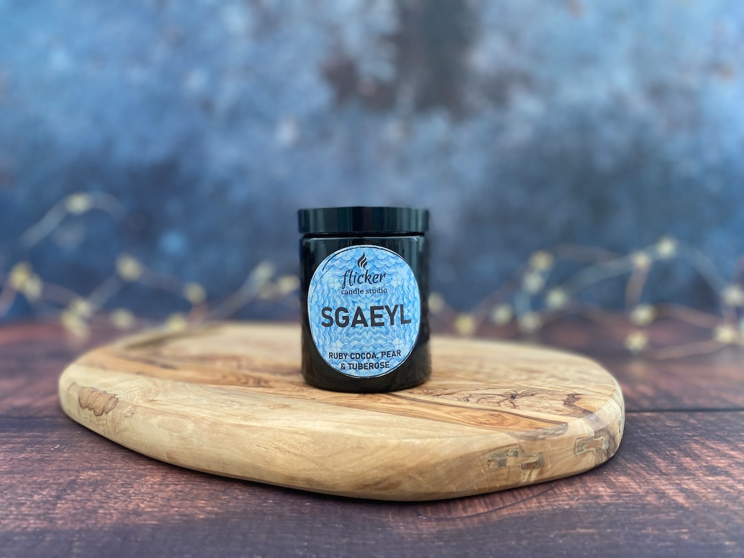 Sgaeyl | Officially Licensed Fourth Wing by Rebecca Yarros Soy Wax ...