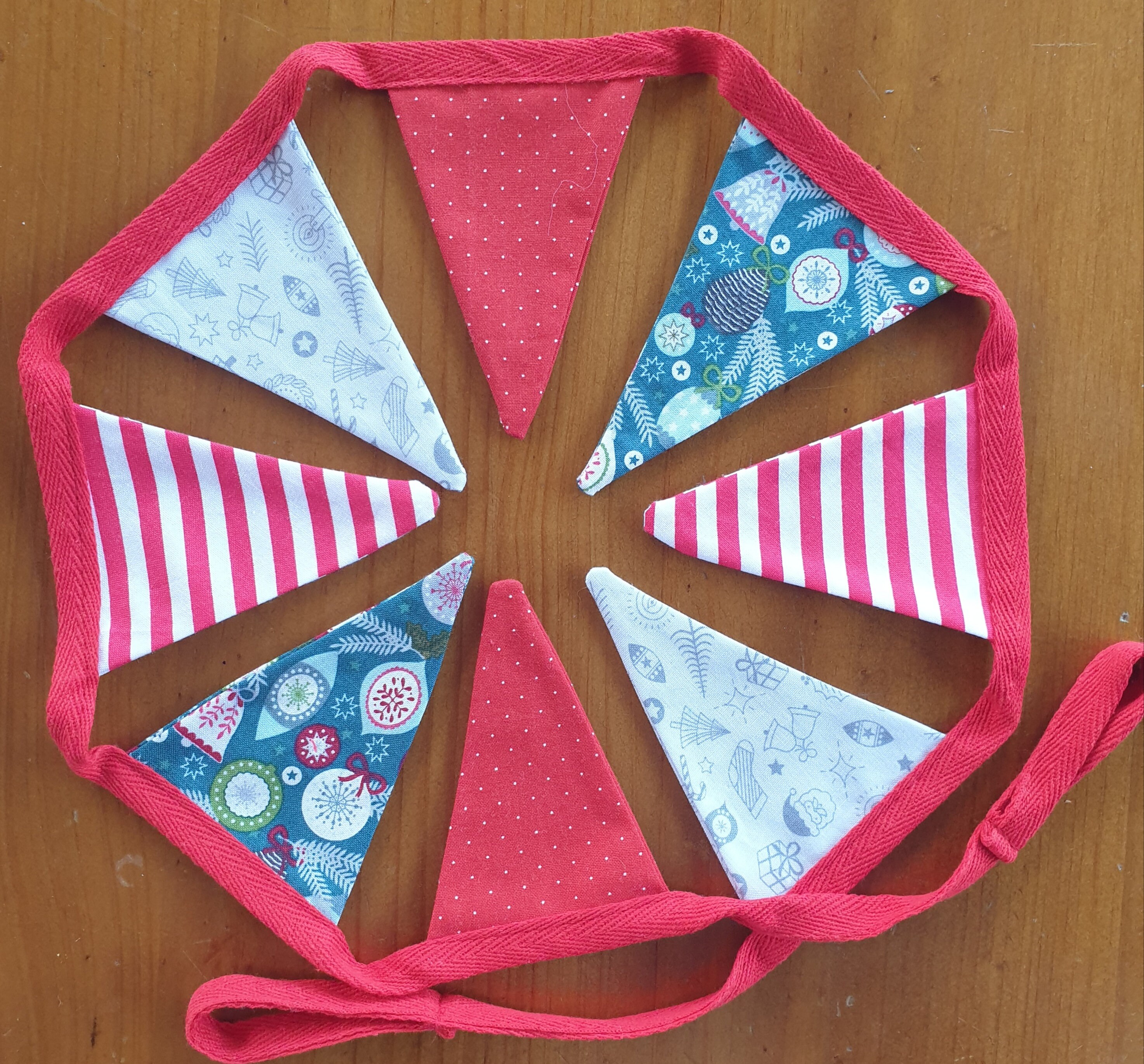 Mini Bunting in Red Patterns Grey Pictures & Green Bauble - Etsy