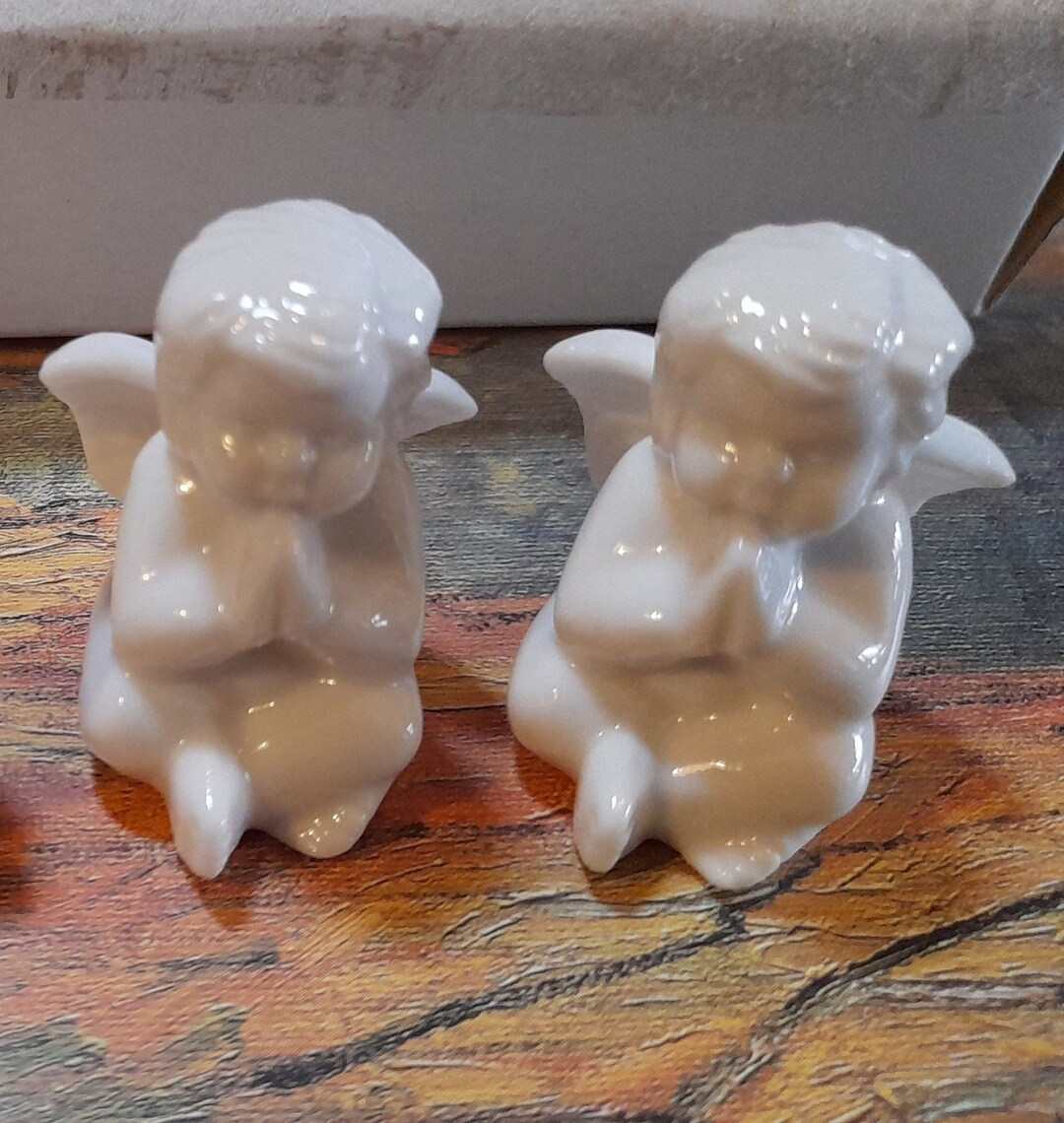 6 of Each Vintage White Porcelain Angel Knife Rests and Place Card ...